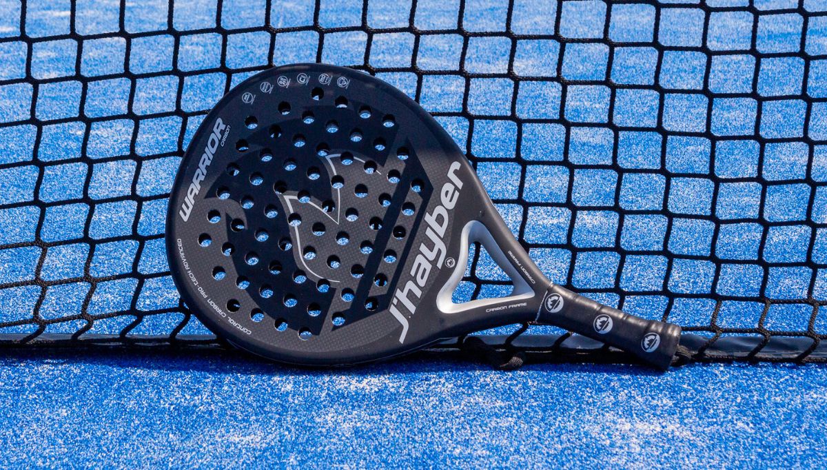 Warrior Carbon, la nueva pala con diseño negro mate de J’hayber