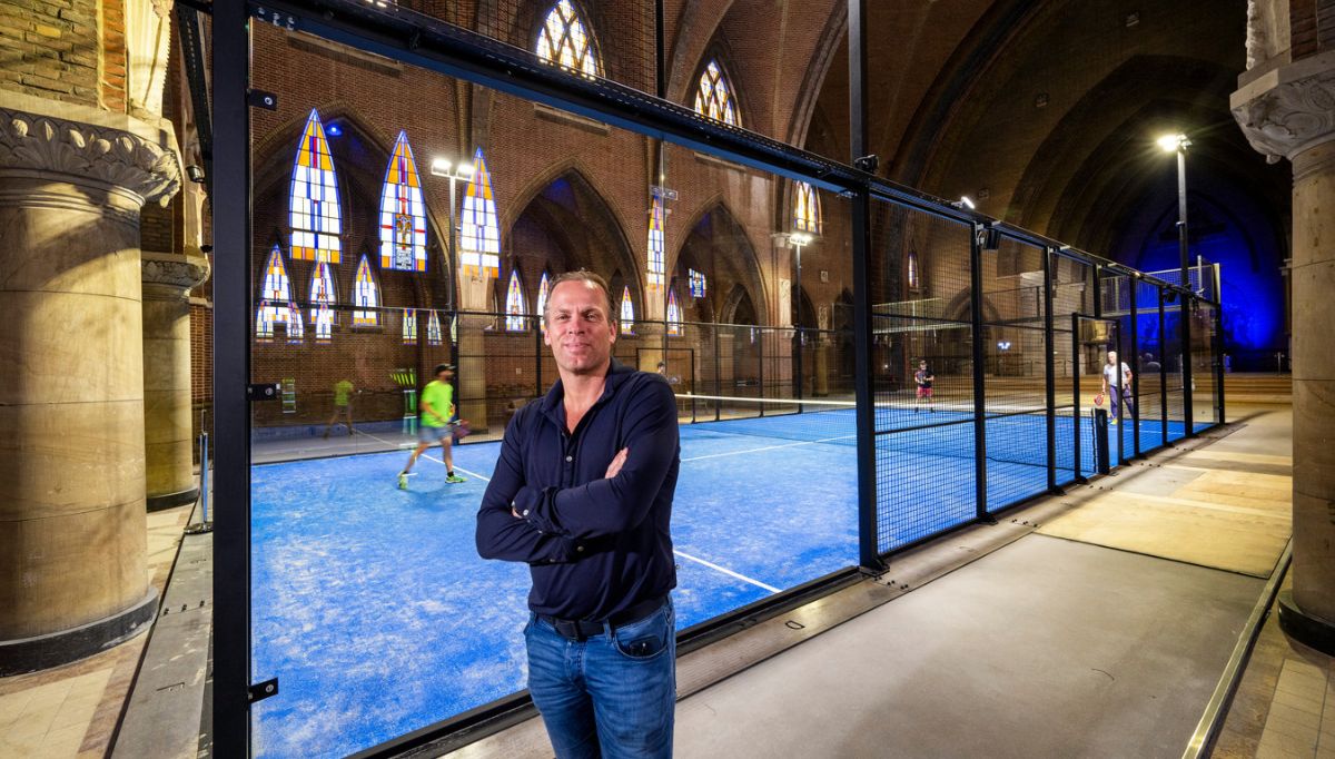 ¿Jugar al pádel dentro de una iglesia? ¡En este pueblo es posible!