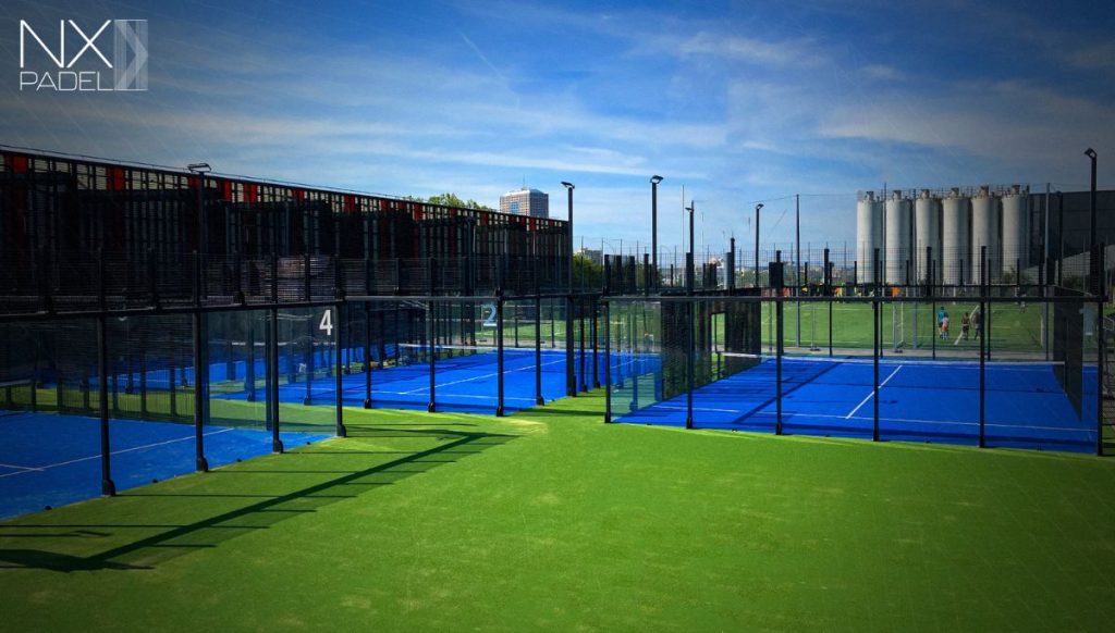 The dimensions of a padel court